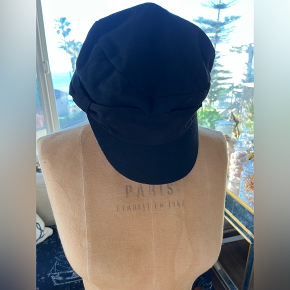 Juicy Couture | Accessories | Juicy Couture Y2k Black Newsboy Paperboy ...